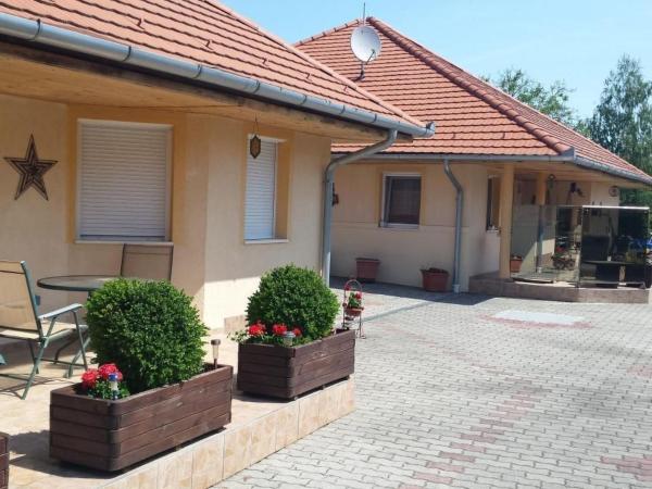 Holiday Home Hochwertiges Ferienhaus Steffi Mit Terrasse By Interhome - Vonyarcvashegy