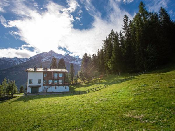 Holiday Home Qc House- Chalet Tra Le Alpi By Interhome - Bormio