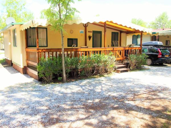 Holiday Home Mobilheim Am Meer In Der Toskana In Der Nähe Von By Interhome - Viareggio