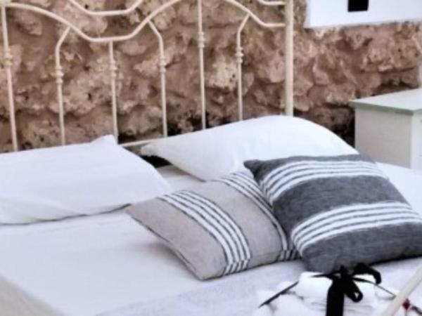 Apartment Agora-wohnungen In Prestigeträchtigem Historischen Gebäude By Interhome - Erchie