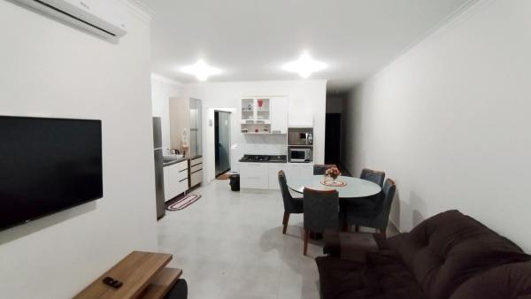 Casa Na Praia C Ar Condicionado à 700 - Itapoá