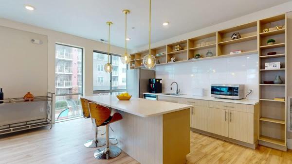 Modern Comforts Free Gym Access - Bedford, NY