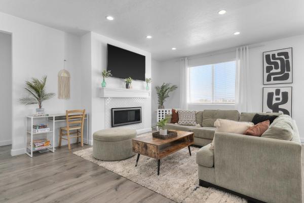 Serene New Lake Point Home With Views - Great Salt Lake State Park, Magna