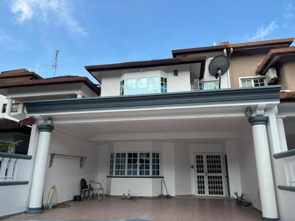 Tebrau 4bedroom 4bathroom 20pax Nearby Ikea Aeon Tebrau - Masai