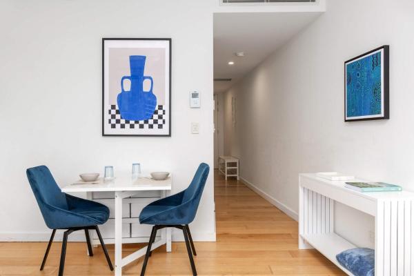 Central Art-deco 1bed With Balcony & Aircon - Willoughby
