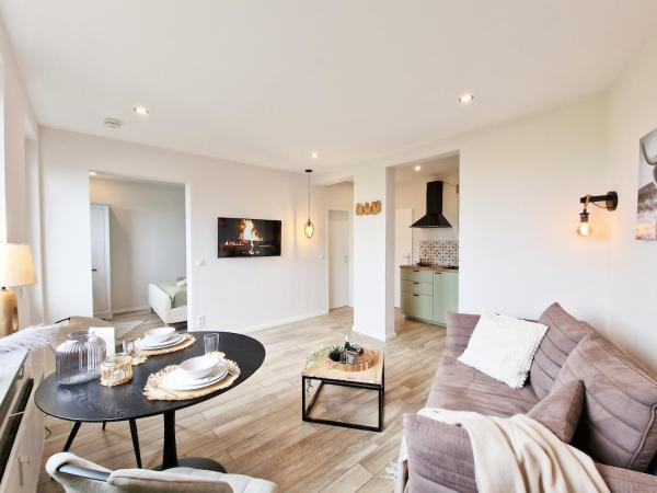 Moderne Wohnung Mit Großem Balkon Und Weitblick - Friedrichstadt