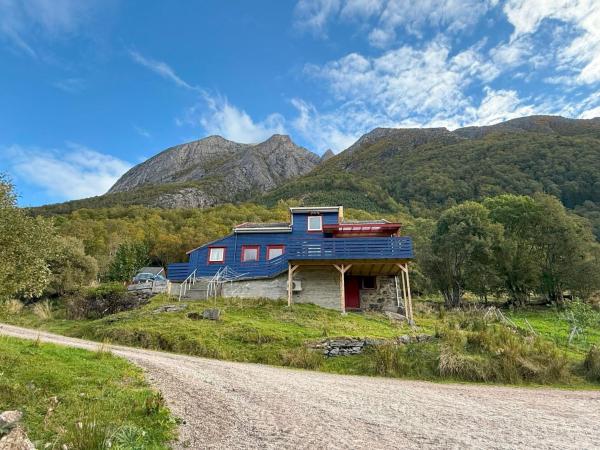 Holiday Home Stabben Blue House By Interhome - Smøla kommune