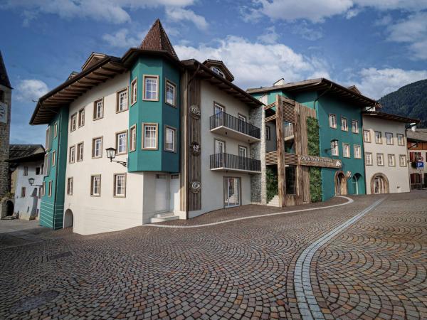 Cavallino Experience - Alpine Wellness Hotel - Cles