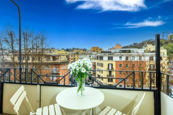Luce Di Roma Top Floor Apartment Near Vatican - Roma