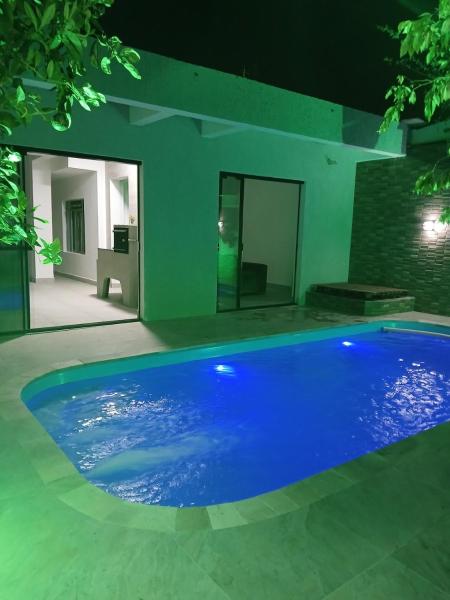 Casa Central Com Piscina! - Guaratuba