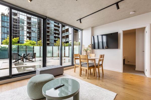 Resort-style 3br Near Cbd With Courtyard - Brooklyn