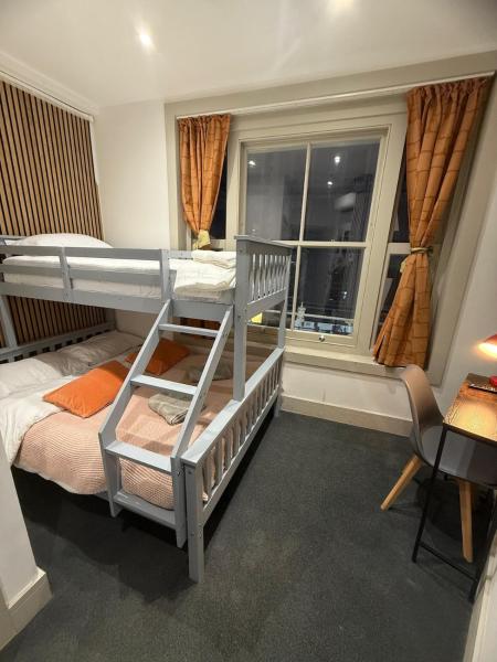Modern Ensuite Room 2 Min To Earls Court Tube - Croydon, UK