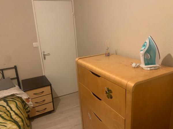 Chambre Meublée Et Lumineuse Centre De Tours - Vouvray