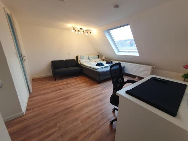 Gemütliche Zentrale 1zimmer-dg-wohnung In Mühlacker - Mühlacker