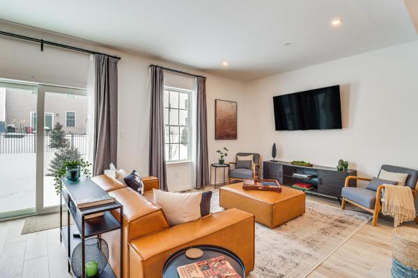 Half-mi To The Triangle! Chic Emmaus Townhome - Bucks County, PA