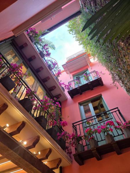 Casa Acomodo Casco Viejo 6br Mansion W Pool - Panama sheri