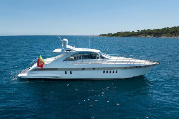 Yacht Mangusta - Vallauris
