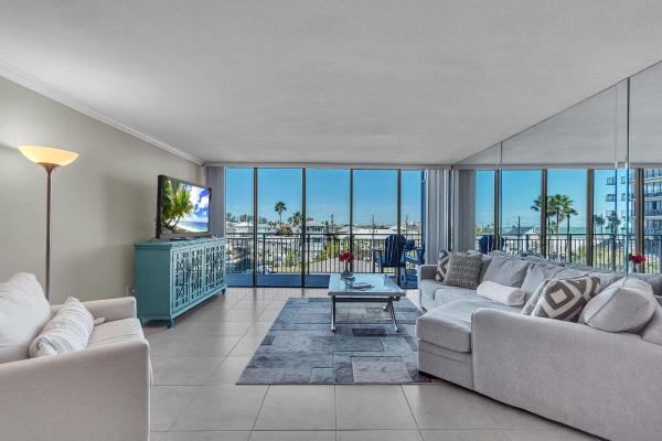 Mansions By The Sea 306a - Premier - Treasure Island, FL