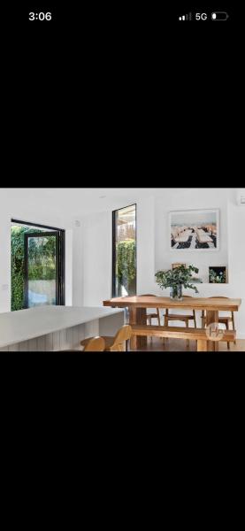 St Ives - Mornington