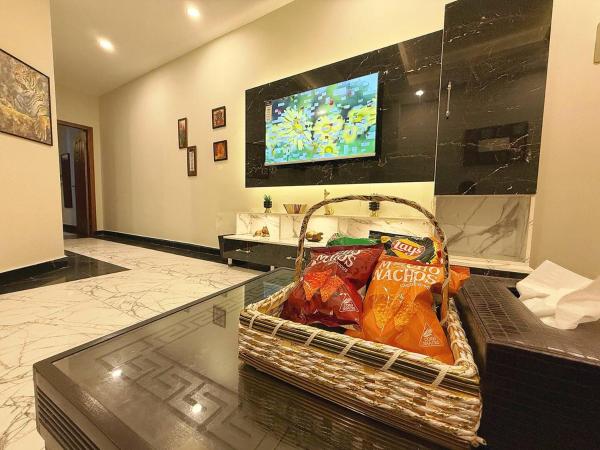 Dream Lands Luxurious 1bhk - Pakistan