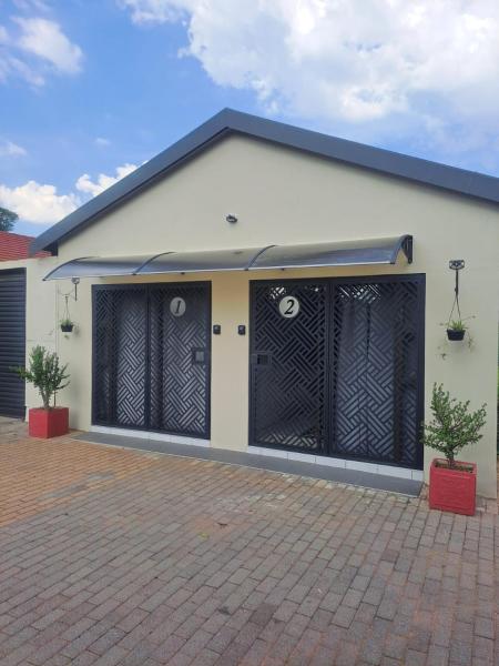 Close To O R Tambo Airport Alderlane 1 - Kempton Park