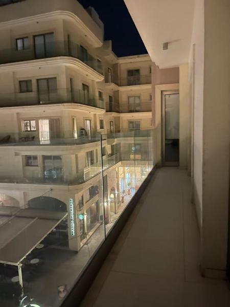Central 2 Bedroom Apartment Near Finikoudes Beach - Larnaka