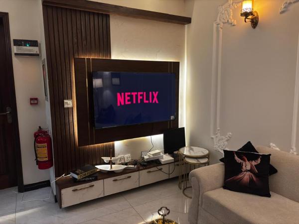 Spacious 3br Villa - Lahore