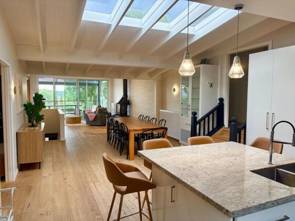 The East Albury House - Albury