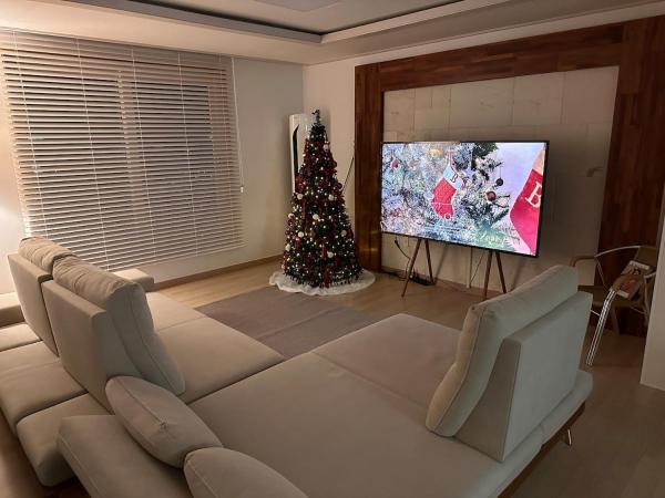 Incheon Airport 10 Min, Unseo Station 5 Minutes On Foot, Spacious 22pyeong, 2rooms 2bathrooms, Parking O, Netflix O, Warm House - 광양시