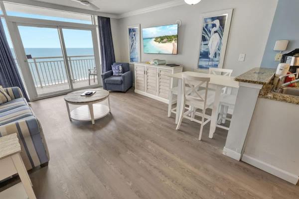 New Paradise Resort,direct Oceanfront Views,pools! - Myrtle Beach, SC