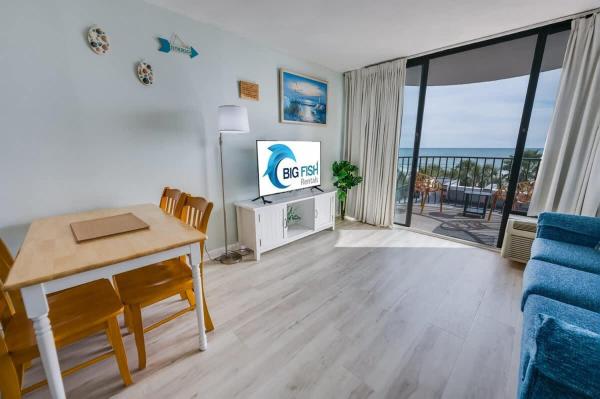 Romantic Oceanfront View, Discounted, Pools