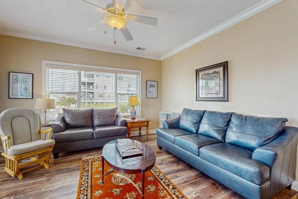 All-suite Condo With Private Balcony & Pond Views - Walk To Beach - Ocean Isle Beach, NC