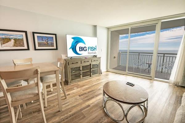 Wonderful Penthouse Condo With Pools & Ocean Views - Myrtle Beach, SC