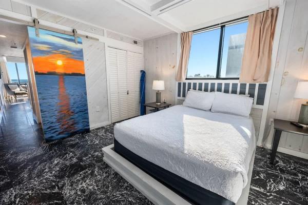 New Beautifully Remodeled, Meridian Plaza W Pools - Myrtle Beach, SC