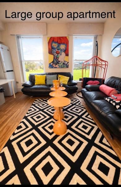 Quirky Group Apartment 5mins To City Centre - Up To 11 Guests - Newcastle upon Tyne