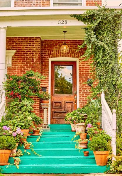 1890 Victorian Garden Home Bed And Breakfast - Lexington, KY