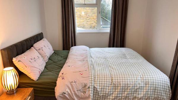 Cozy Guest Room In Basildon With Shared Facilities - Basildon