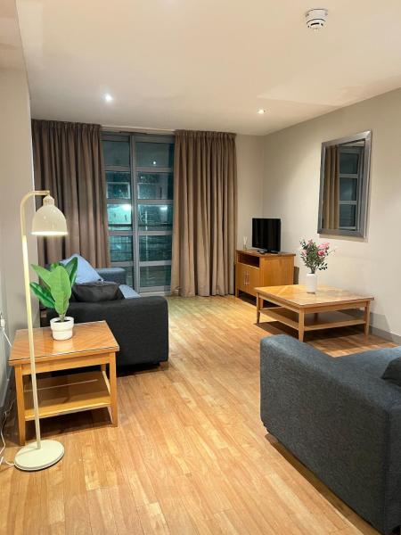 Comfy 2bed Flat Next To Motorpoint Arena - Nottingham