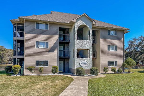 Lakeside Haven Hideaway: Lakefront 2 Bedroom Condo With Patio - Sunset Beach, NC
