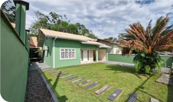 Casa - Joinville - Joinville, Brazil