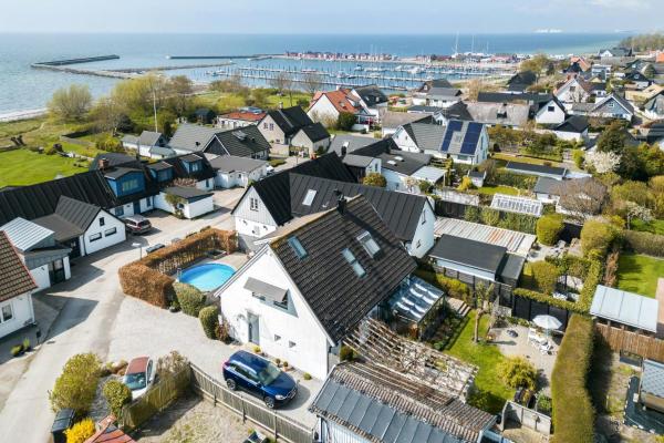 Havsnära Poolvilla Med Medelhavskänsla - Trelleborg