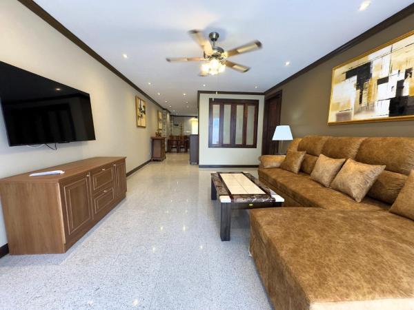 Spacious 2br Corner Condo - Garden View Balcony - Royal Hill Resort - 芭達雅