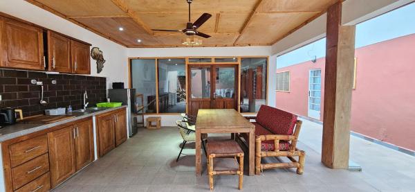 Easy Guesthouse Kotu Close To Beach - The Gambia