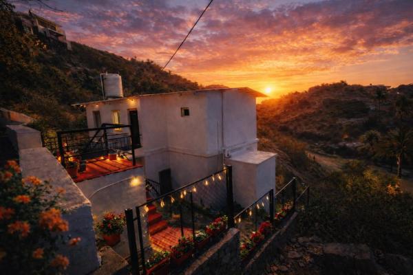 Sky Mount Villa - Mount Abu