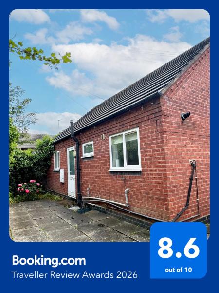 Family Bungalow Sleeps 4 - Shropshire