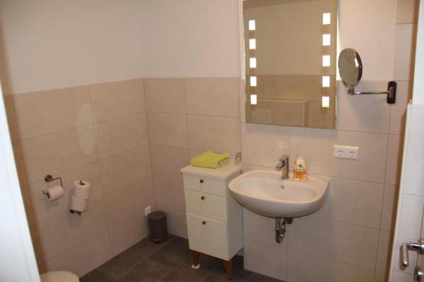 Wolfsjäger Worker Rooms - Voll Ausgestattete Gemeinschafts-apartments Mit Küche & Waschmaschine, Nahe Linz - Enns