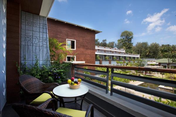 Purple Palms Resort & Spa - Kodagu