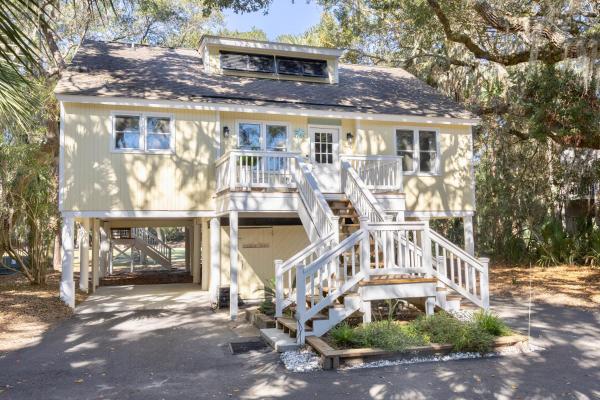 Quaint Seabrook Island Beach Cottage Near Charleston - Seabrook Island, SC