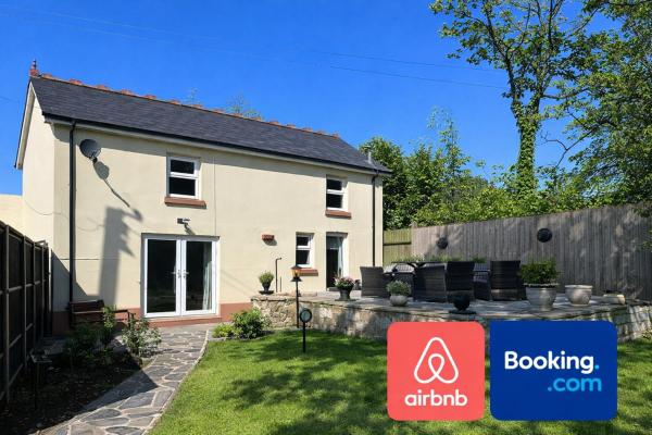 Gardener's Cottage Carmarthenshire 2 Bedrooms - Carmarthen