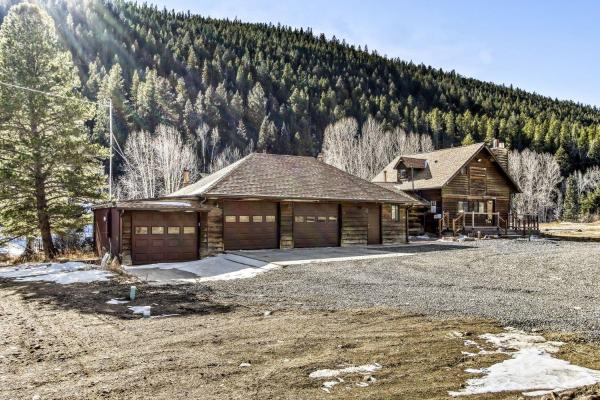 Black Hawk Getaway With Hot Tub Cabin - Idaho Springs, CO